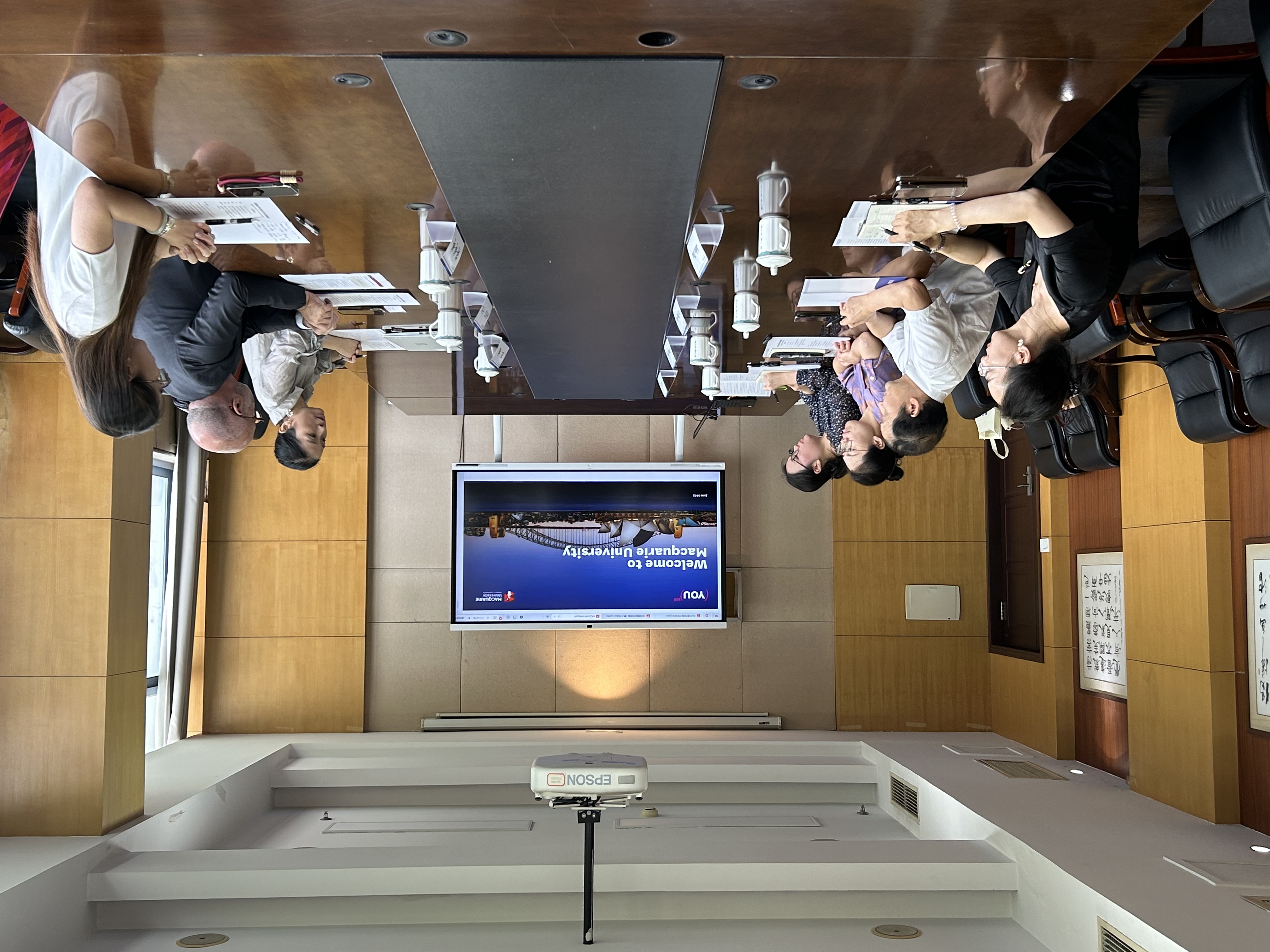 Vice President Anthony Cahalan of Macquarie University visited Nanjing ...